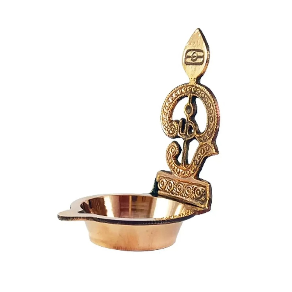 Pure Brass Glossy Finish Traditional Om Deepam/Oil Diya with Vel Om ...