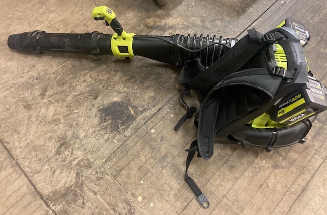 RYOBI CORDLESS 40V BACKPACK BLOWER RY404017VNM W/ 2 6.0AH BATTERIES ...
