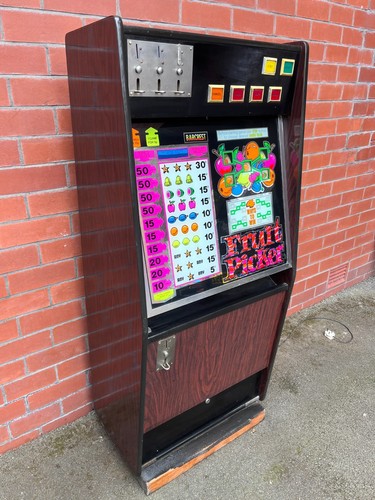 Vintage 1970s Barcrest of Manchester Fruit Picker Pub Slot Machine ...