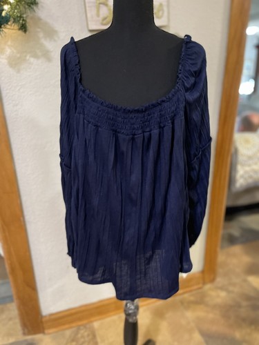 Absolutely Famous Women's Size 2 X Top Navy on or off shoulder gypsy ...