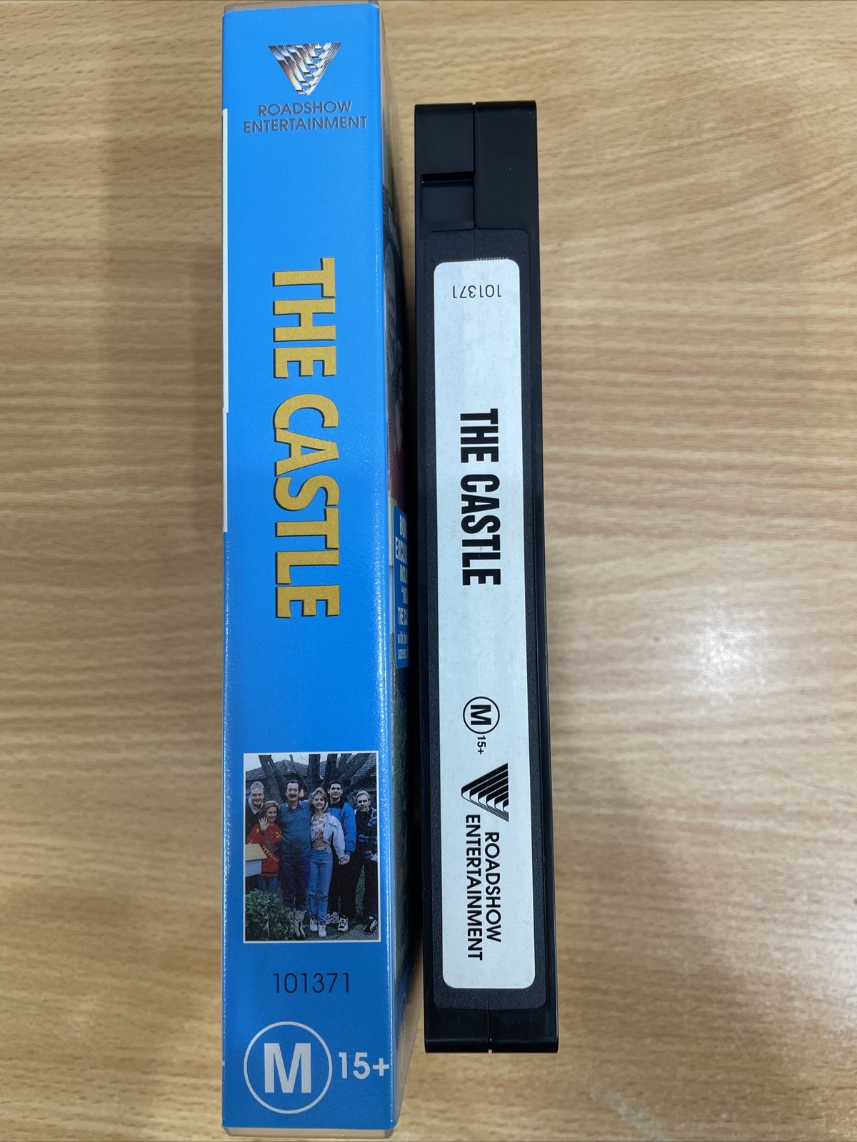 THE CASTLE VHS RARE AUSTRALIAN CULT CLASSIC - ERIC BANA - RETRO ...