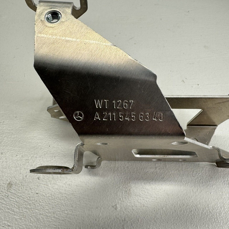 2006-2011 Mercedes E350 W211 Tire Pressure Module Bracket Rear Trunk ...