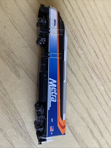 Kato, N-scale MP36Ph locomotive, METRA 427 - Tested | eBay