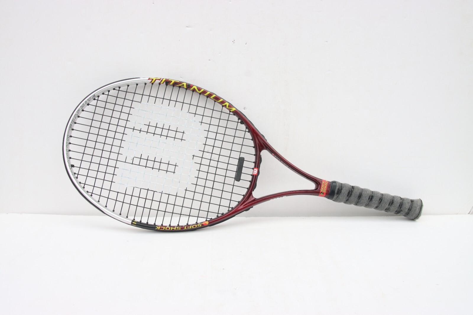Wilson Soft Shock Titanium Graphite Tennis Racquet 4 1/4" L2 Grip With ...