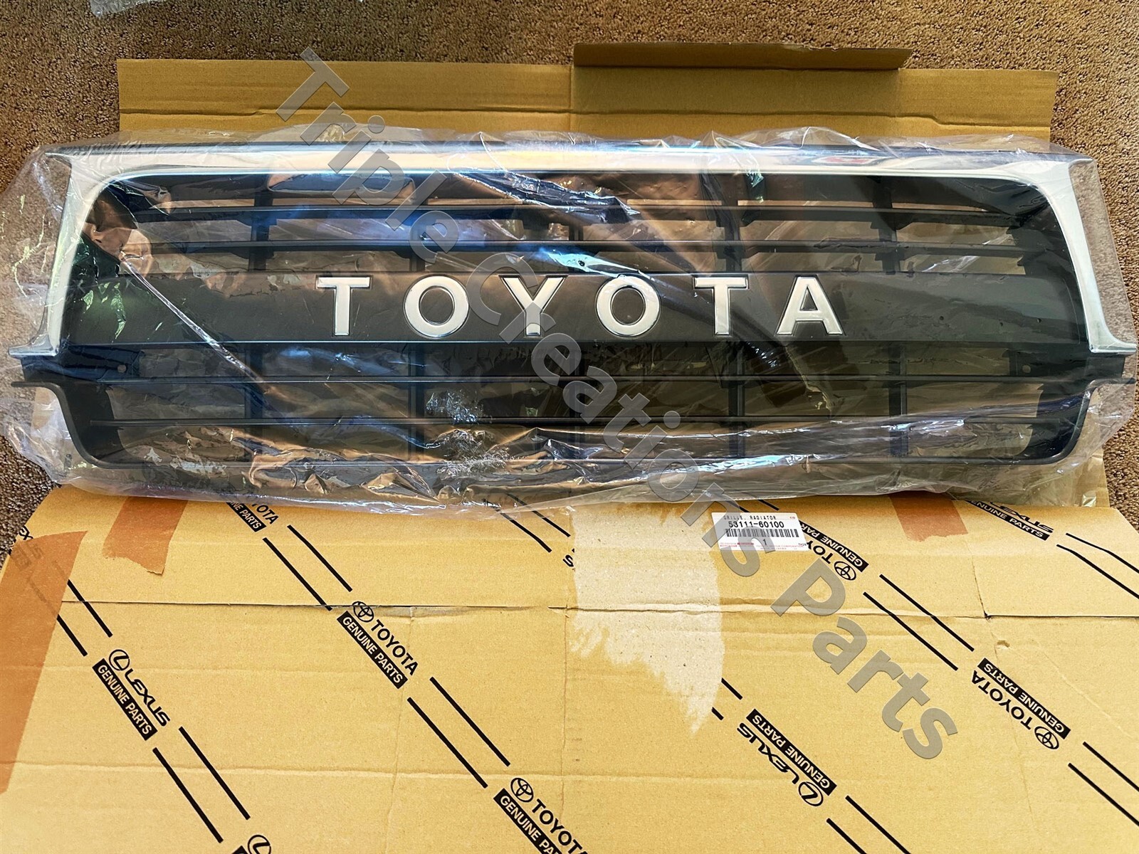 Genuine Toyota Land Cruiser FZJ80 Fj80 Grille Radiator Front 53111 ...