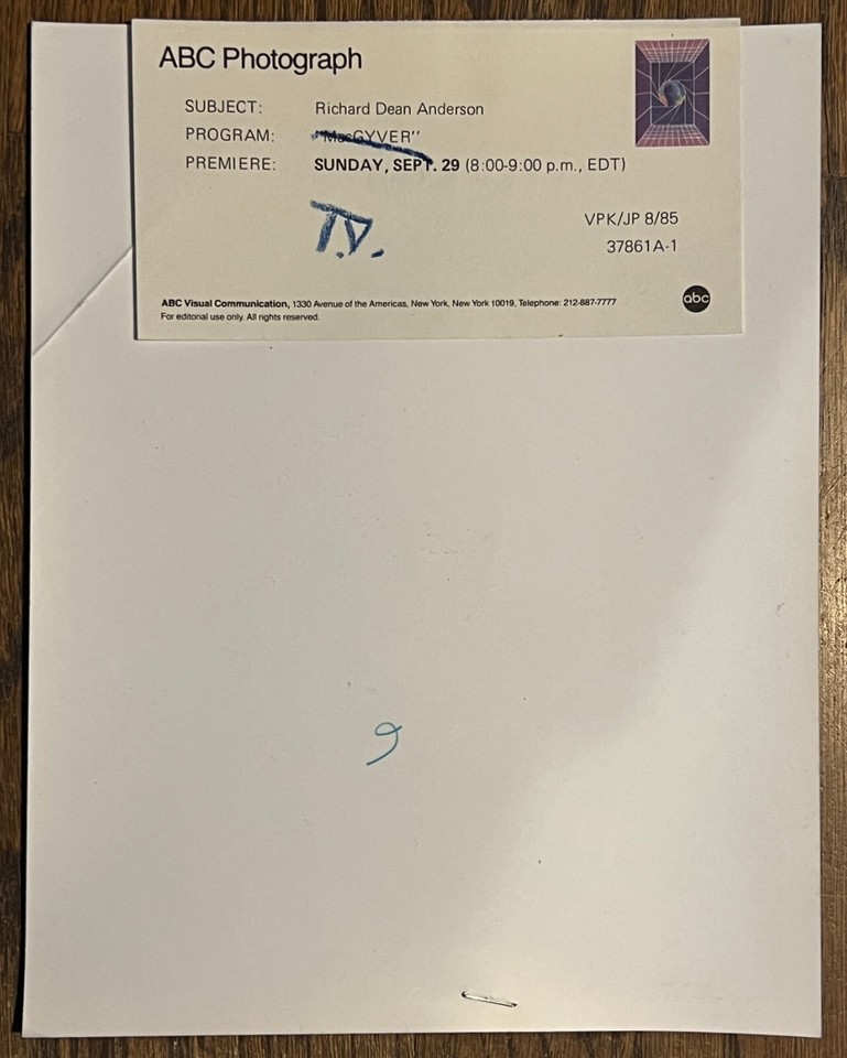 *MacGYVER (1985) Secret Agent Richard Dean Anderson Off in Pursuit 7x9 ...