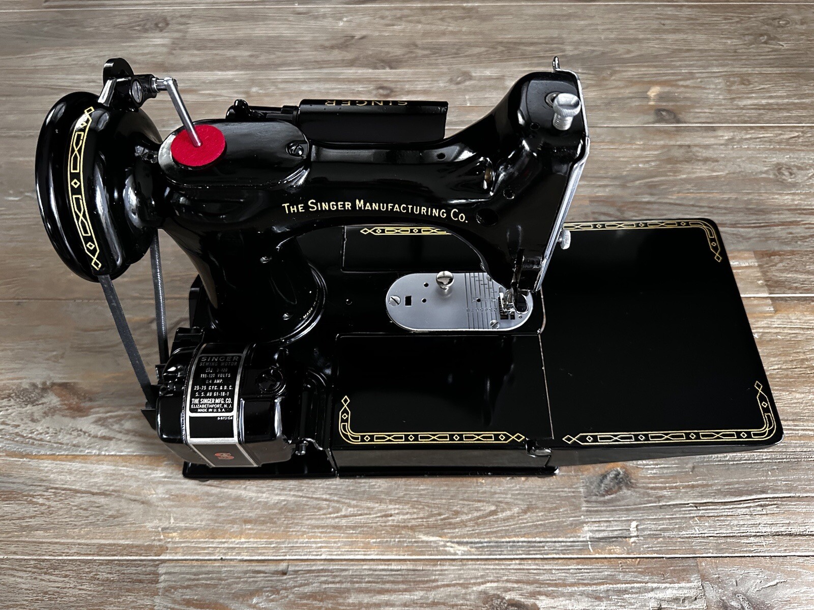 Stunning 1960 Singer 222K Featherweight Red S Sewing Machine w Puzzle ...