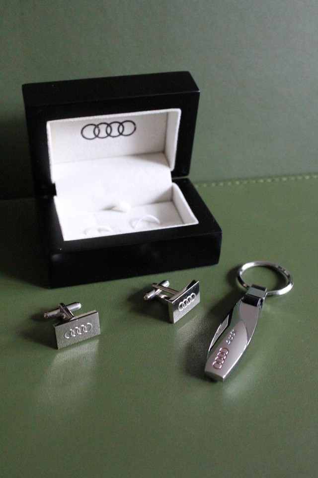 Audi Design Logo Silver Metal Teardrop Keyring Key Ring & Cufflinks ...