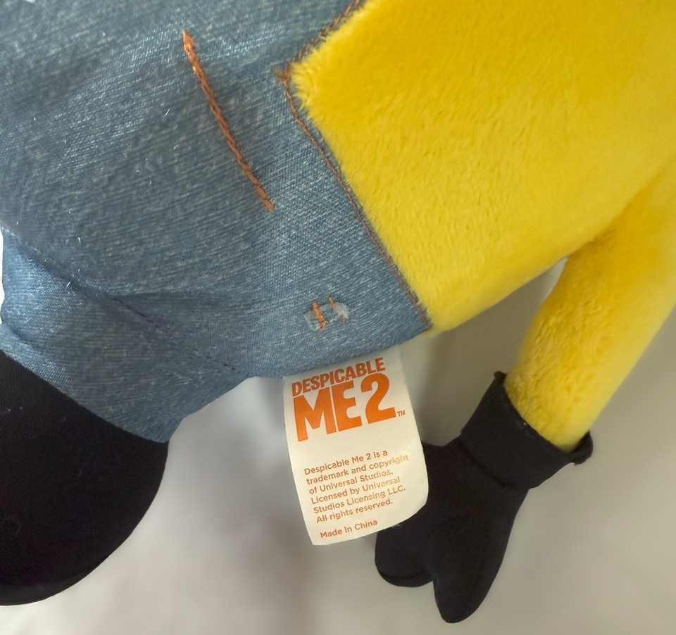 Thinkway Toys DESPICABLE ME Plush Stuart TALKING Minion Light UP 17 ...