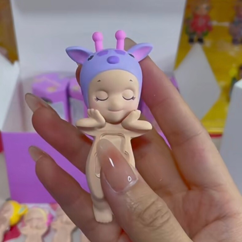 Authentic Sonny Angel Hippers Dreaming mini figure Giraffe Designer toy ...