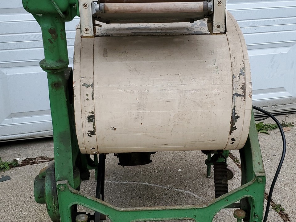 Prima Antique Electric wood Washing Machine, Nevercrush Wringer, Pulley ...