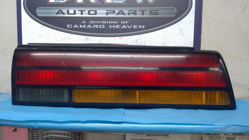 *CHIPPED* Tail Light PONTIAC FIREBIRD Right 87 88 89 90 91 92 RH REAR ...