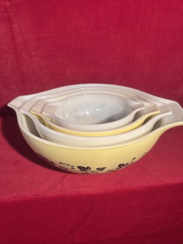 4 Vtg Pyrex Gooseberry Yellow, Black & White Cinderella Mixing Bowls ...