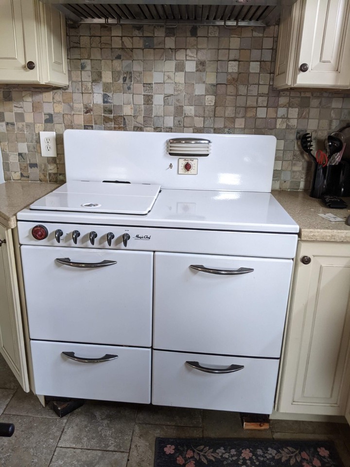 Vintage Magic Chef Stove Oven Appliance 1930s Functional with Storage ...