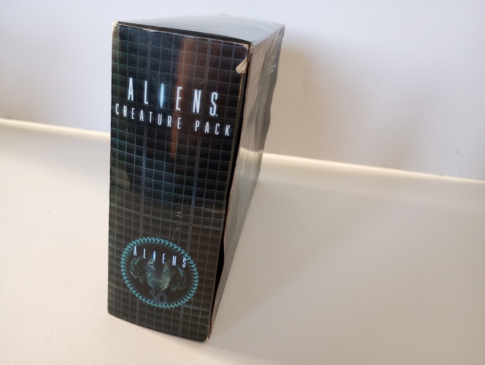 NECA Aliens Creature Pack Set Complete 2016 Authentic 30th Facehugger ...
