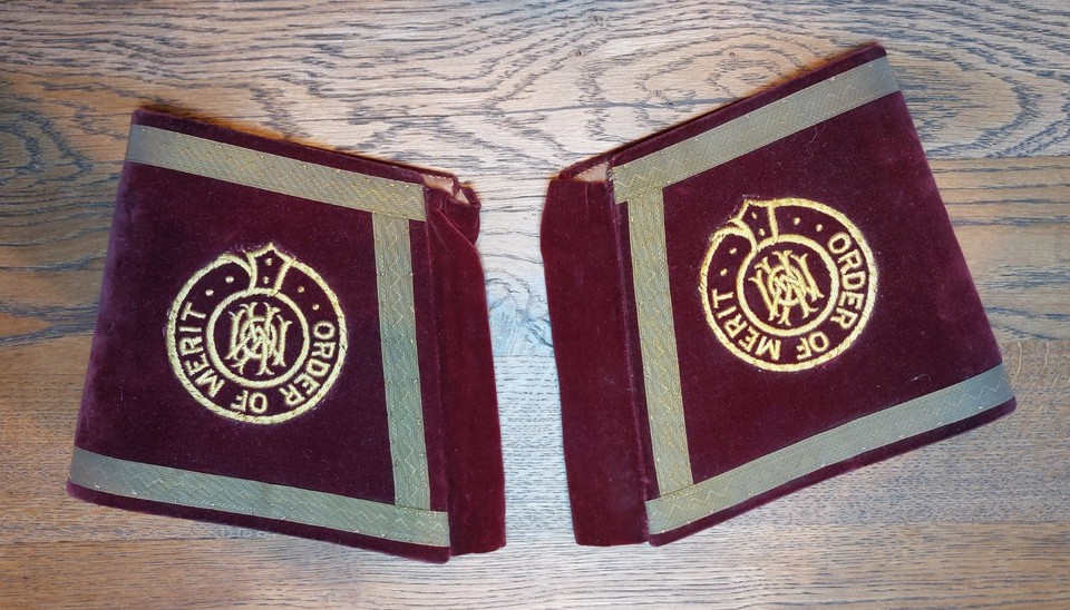 RAOB Regalia. Boxed medals, apron, sash, ribbon, cuffs 1920/30s Dannett ...