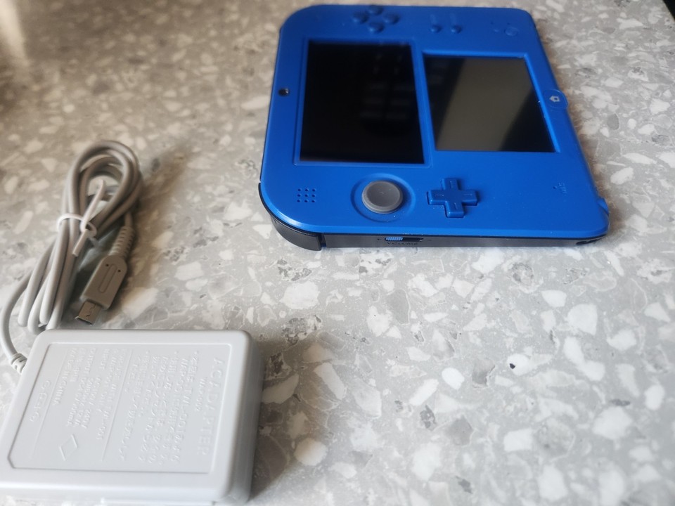 Nintendo 2DS Blue/Black U.S | eBay