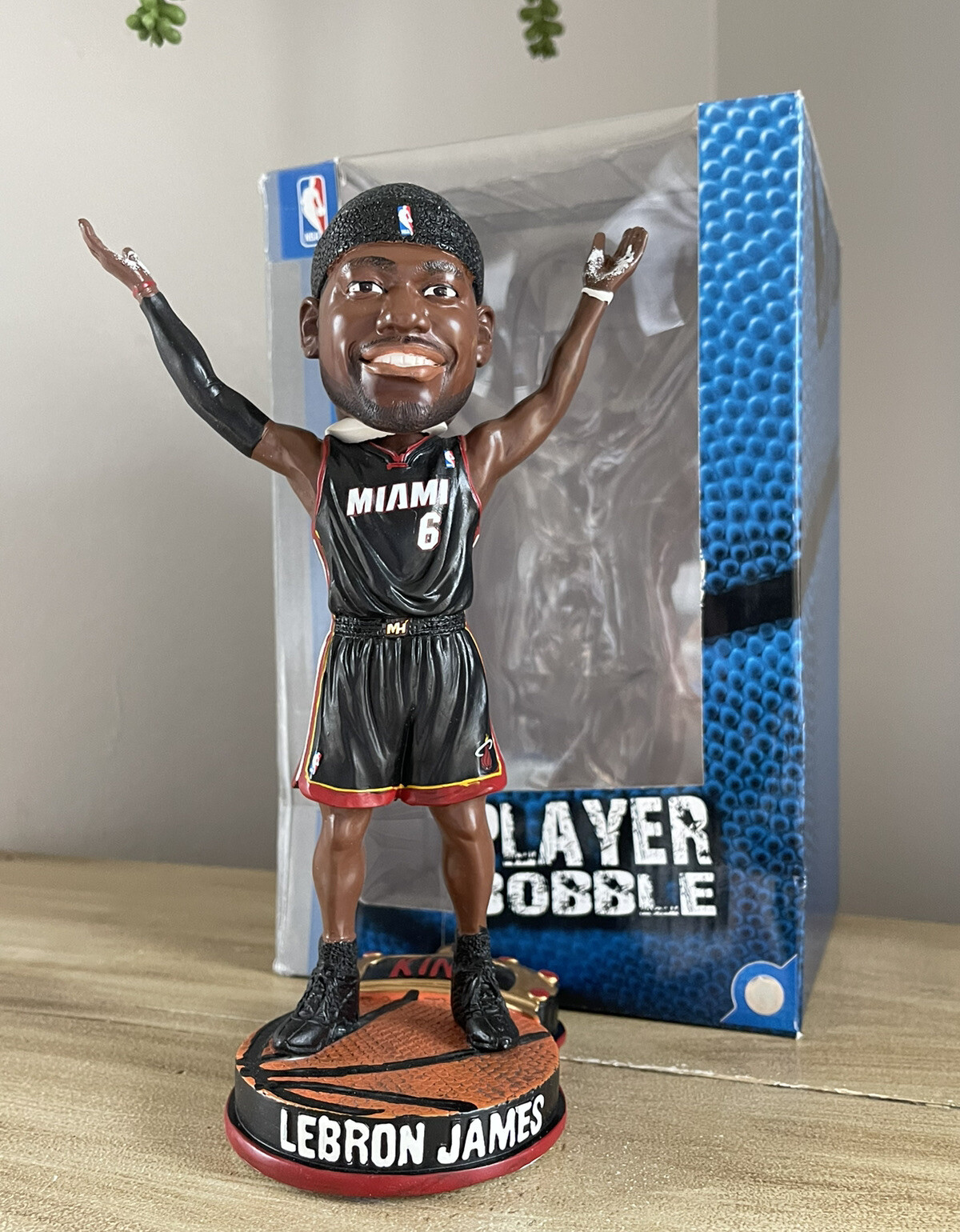 Lebron James Chalk Toss Heat