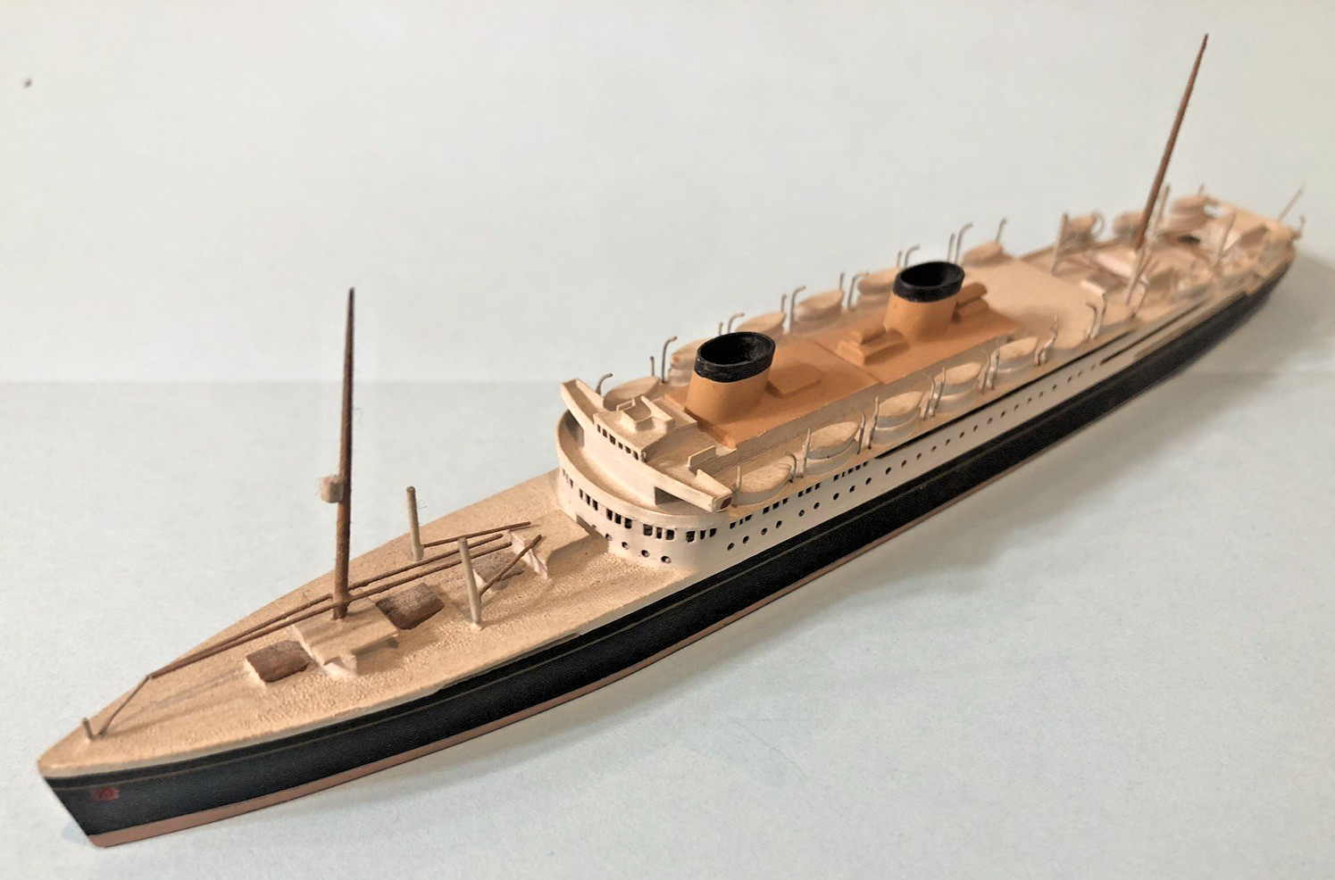 Bassett Lowke Passenger Ship Georgic Waterline Model - Scale 100 ft. to ...