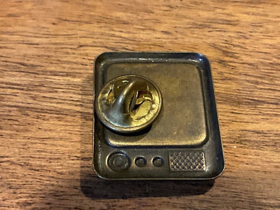 Gail Davis, Annie Oakley, Palomino Horse Target TV Shaped Metal Lapel ...