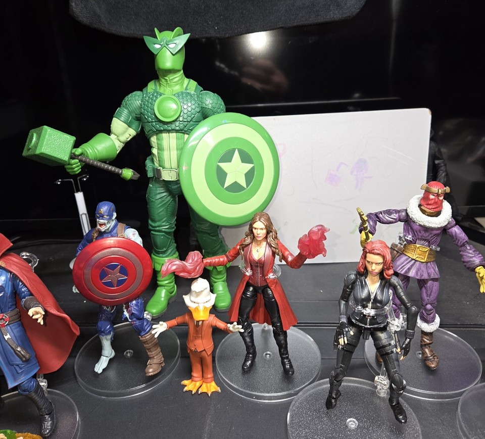 Marvel Legends Lot Of 10 Dr Strange, Zombie Cap, Scarlett Witch, Black ...