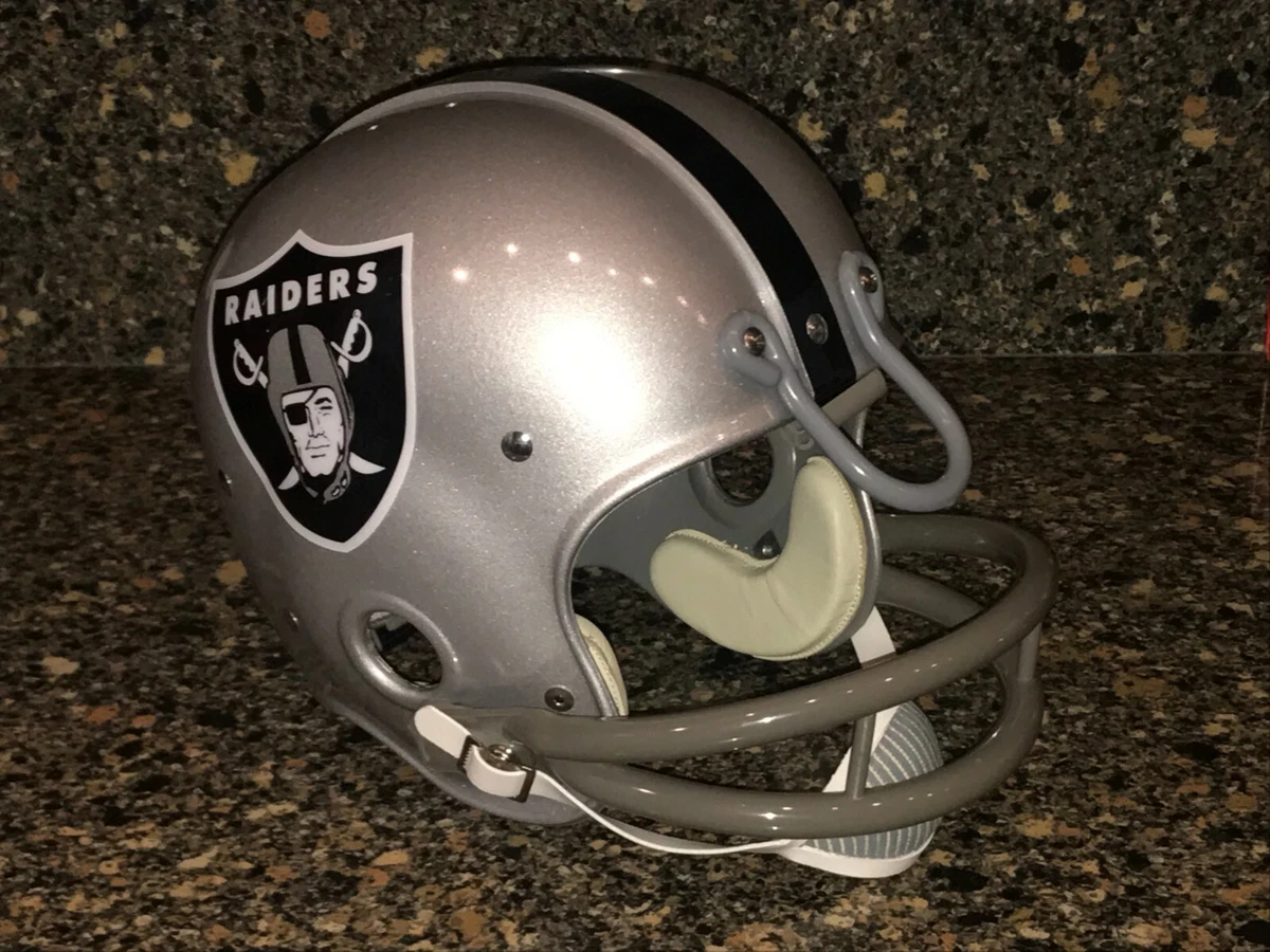 Oakland Raiders Helmet