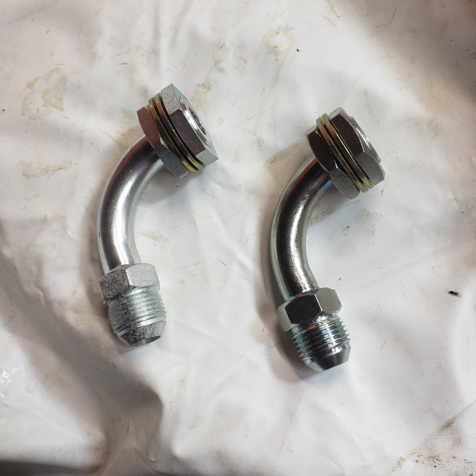 Fitting for oil drain back. 10AN x2, Oil pan, valve cover, timing cover ...