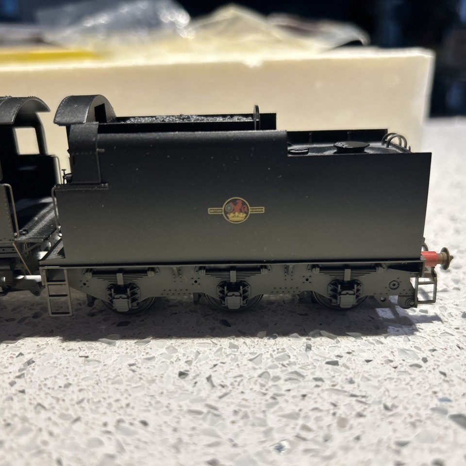 Hornby R2344B Class Q1 Locomotive '33020' | eBay UK