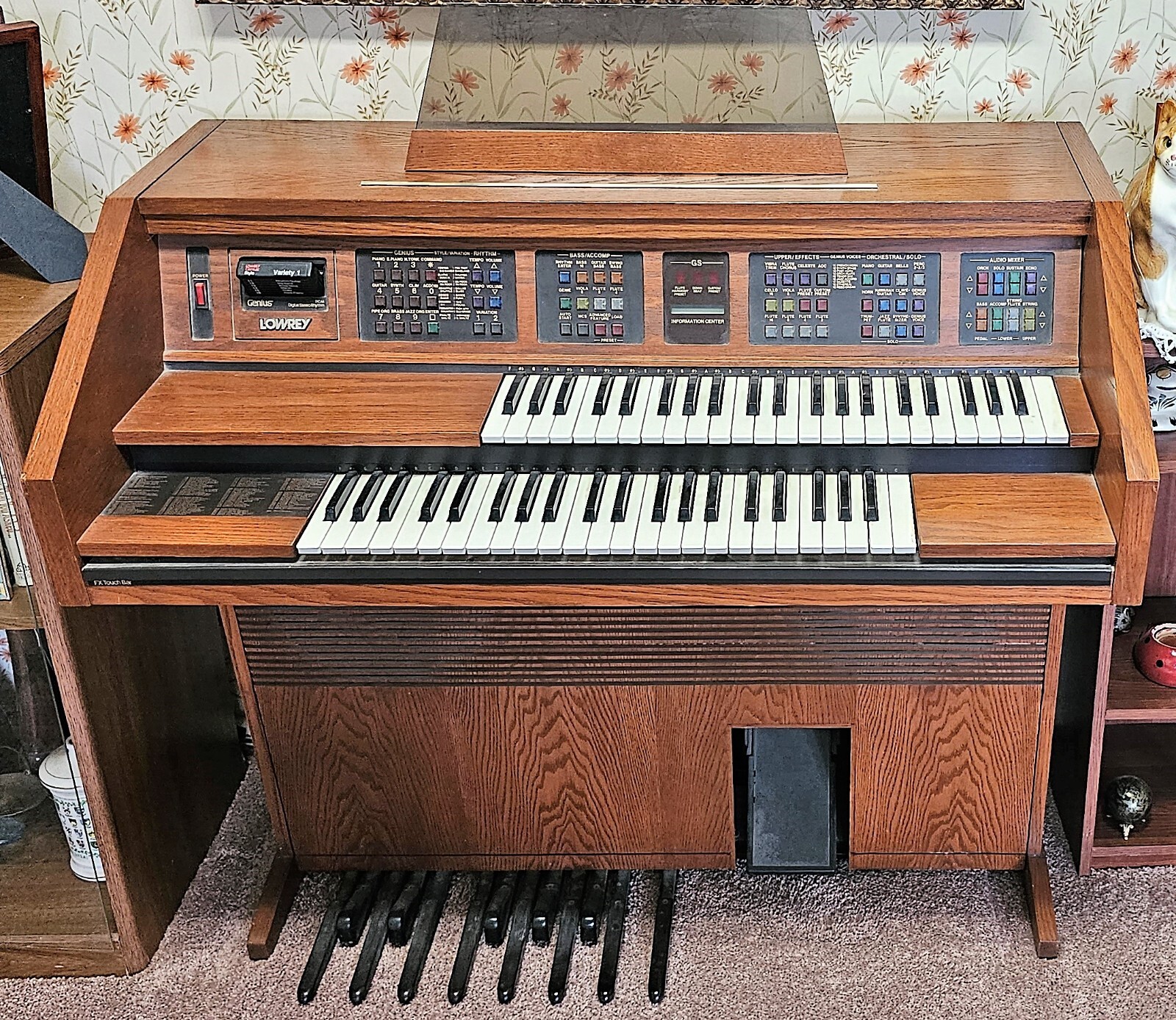 Lowrey Organ Deluxe W/8 tracks, Manual, Bench | eBay