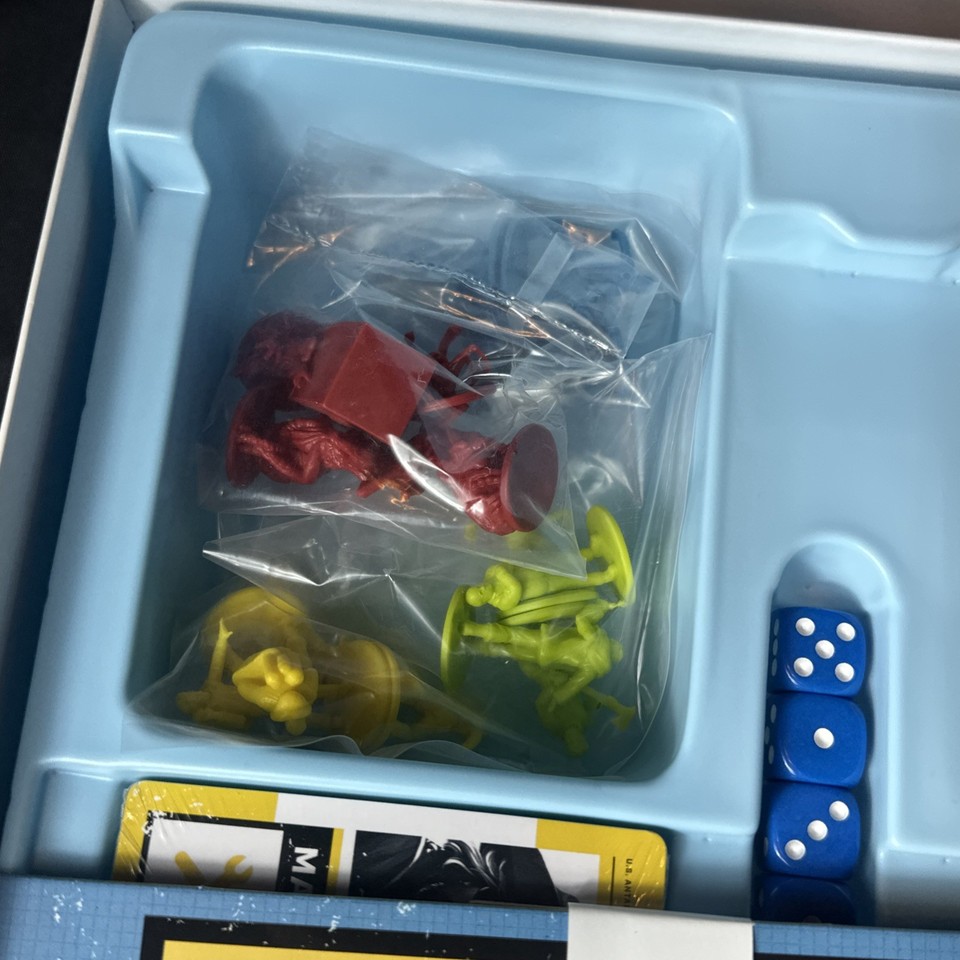 John Carpenter's The Thing: Infection at Outpost 31 Boardgame Mondo ...