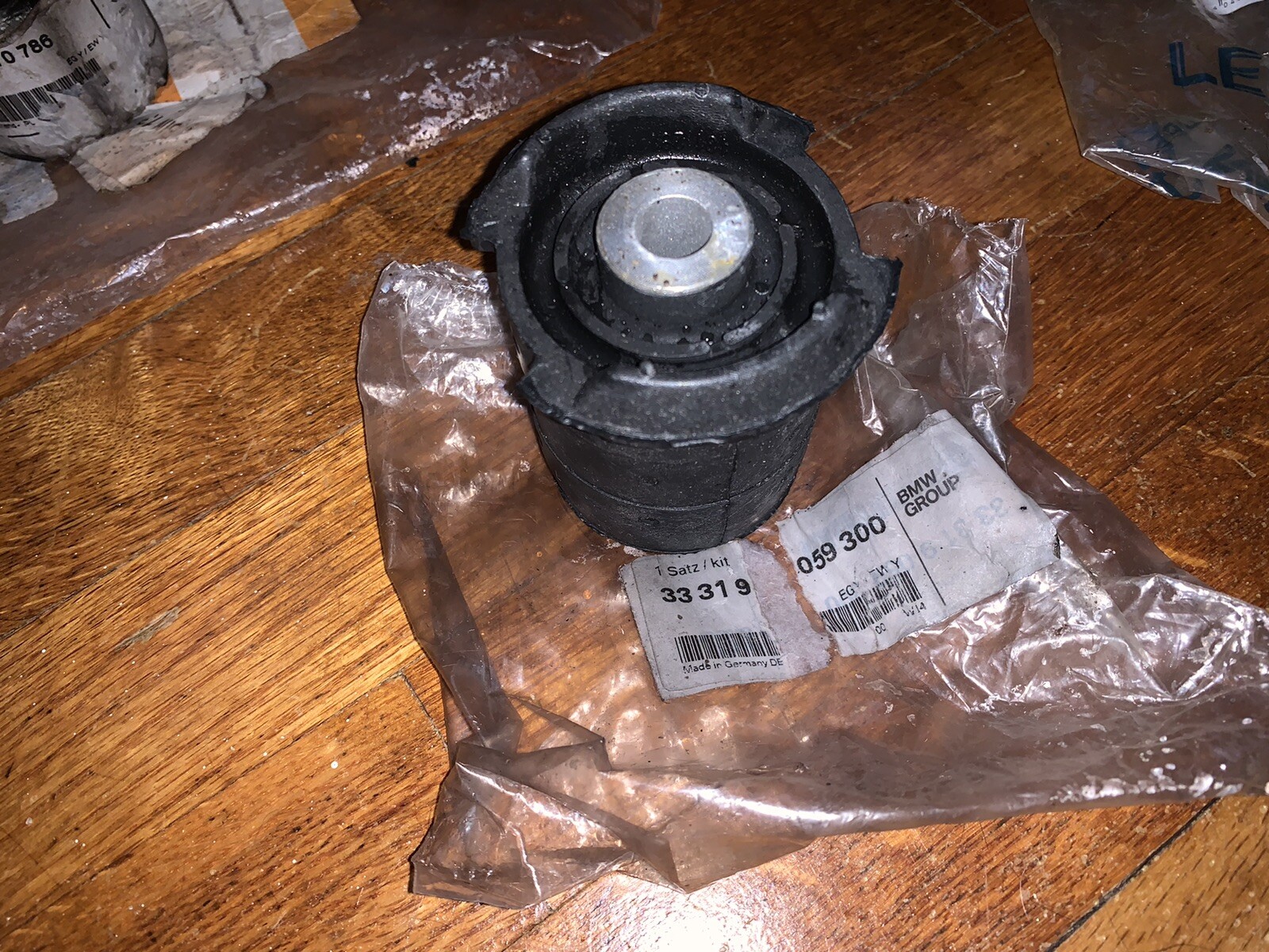 New Genuine BMW 33319059300 RUBBER MOUNTING ( one piece ) E36 | eBay UK