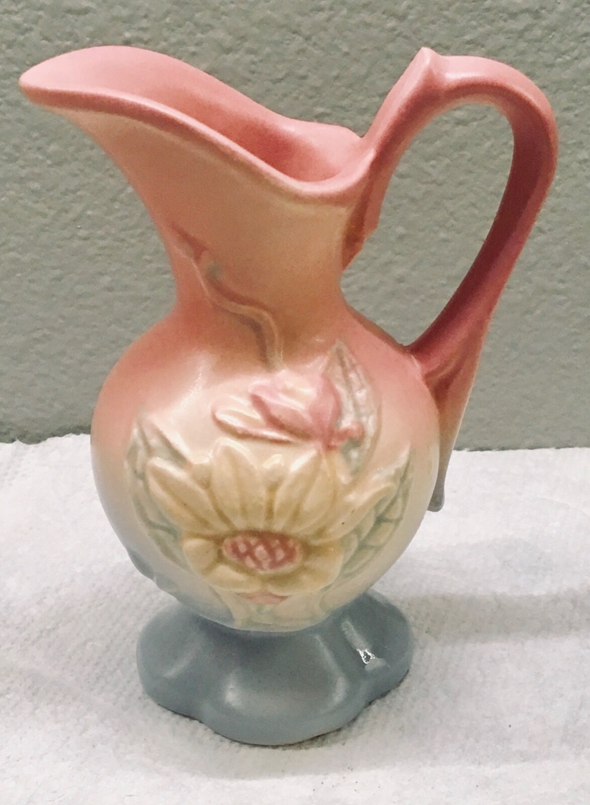 Beautiful Vintage Small Hull Art Pottery USA W 2 5 1/2 inch Magnolia ...
