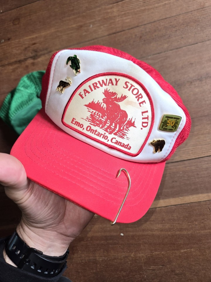 2 Vintage Snapback Trucker Hats Skoal Hat And One With Pins And Hook ...