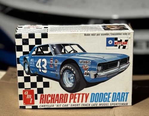 AMT RICHARD PETTY DODGE DART SHORT MODEL CAR KIT 1/25 OPENED BOX NEW ...