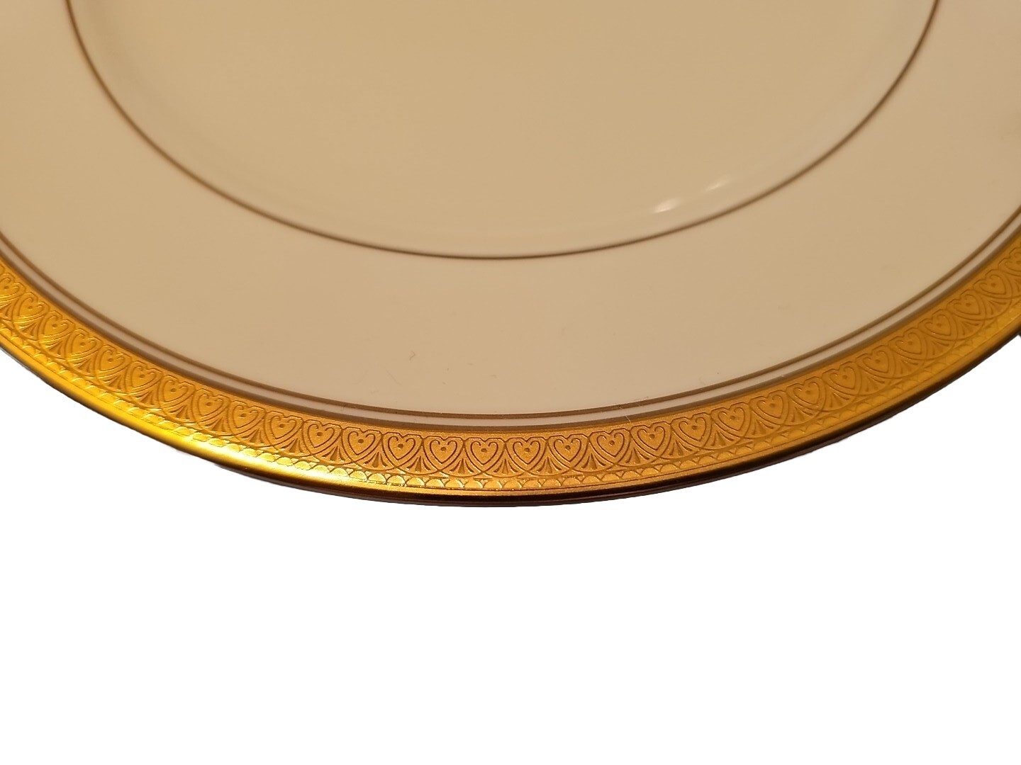 Mikasa Palatial Gold Salad/Dessert Plate 8 1/4 inch NEW | eBay