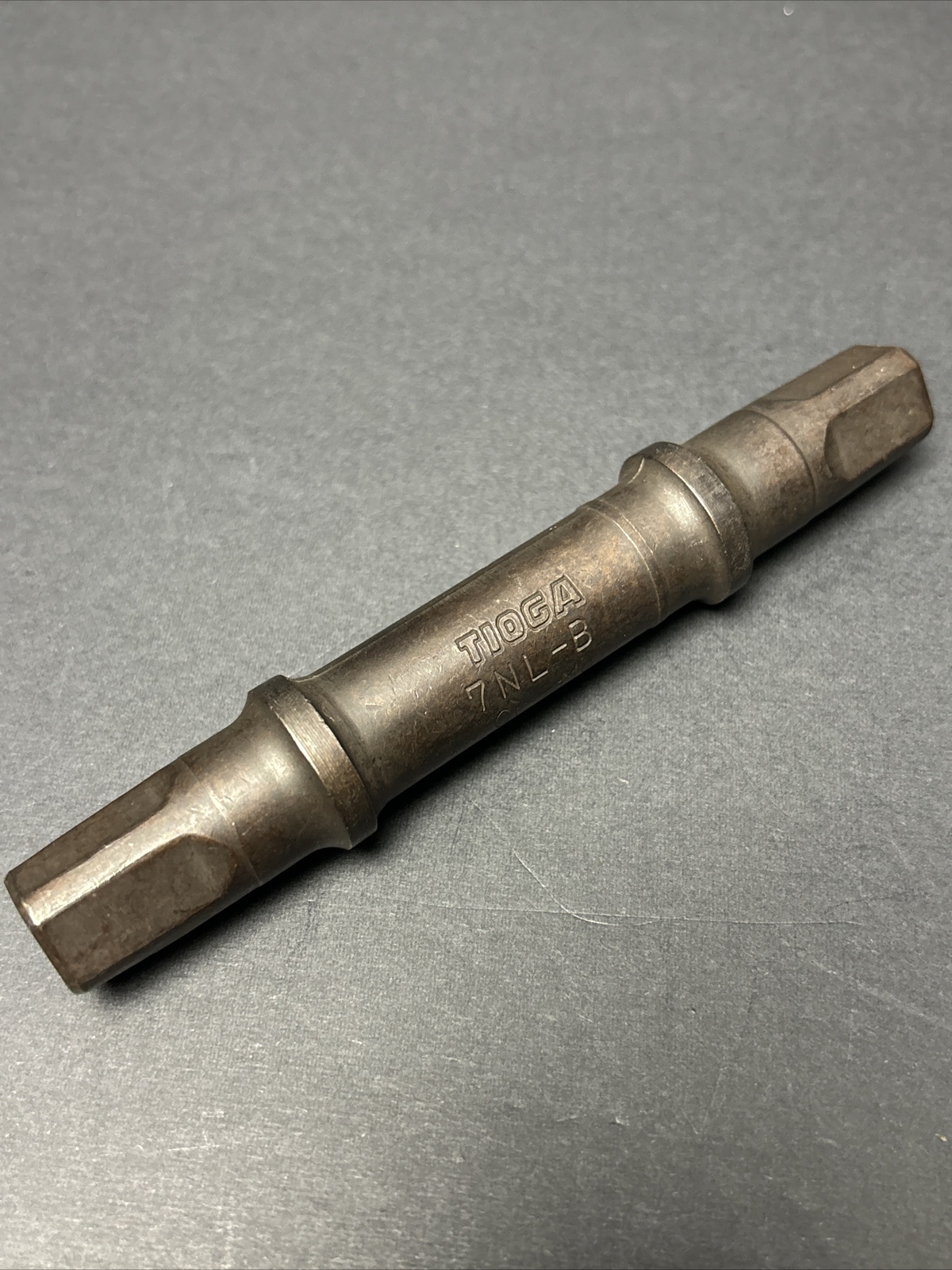 NOS Tioga 122mm Cr-Mo 7NL-B Avenger B.B Square Taper Axle BMX MTB ATB ...