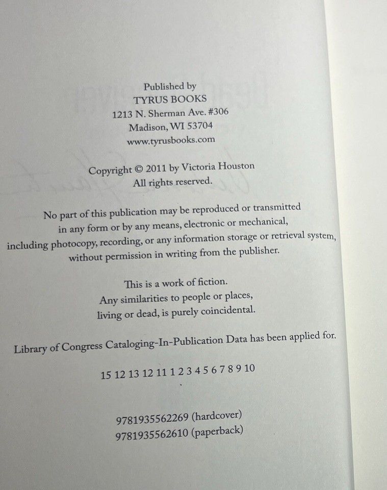 Dead Deceiver by Victoria Houston (2011, Hardcover) Signed ...