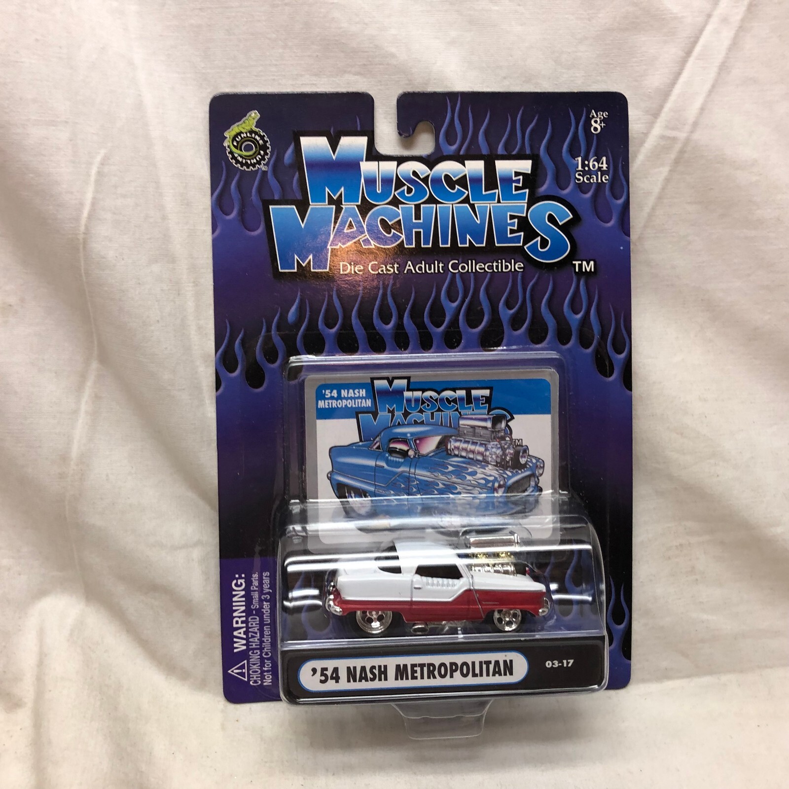 Funline Muscle Machines Toy Car '54 Nash Metropolitan in Package 1:64 ...