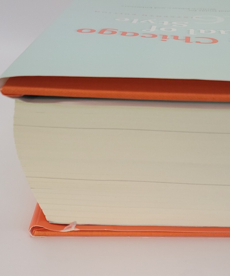 The Chicago Manual of Style, 16th Edition by University of University ...