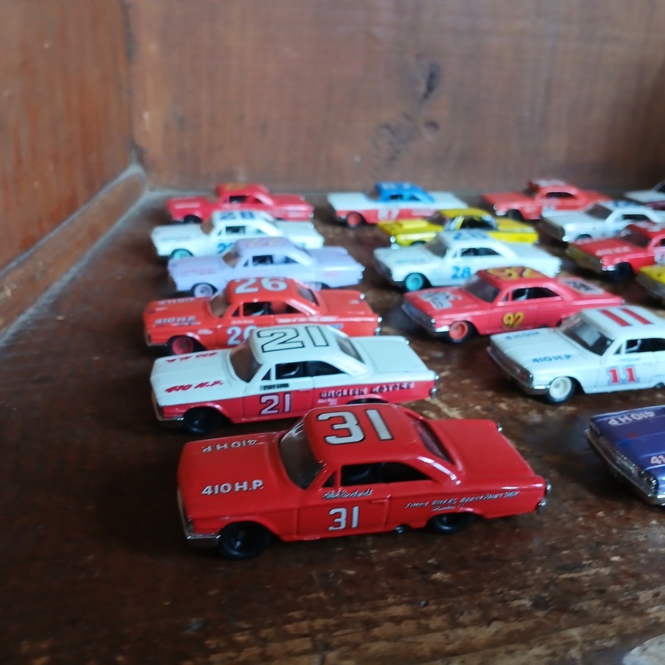 VINTAGE NASCAR DIECAST 1:64 24 CAR LOT MIXED RCCA ACTION RCI IUC NICE ...