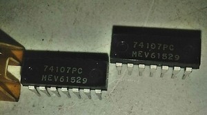 74107 PC TTL IC - Dual J-K Level Triggered Flip Flop With Prelear ...