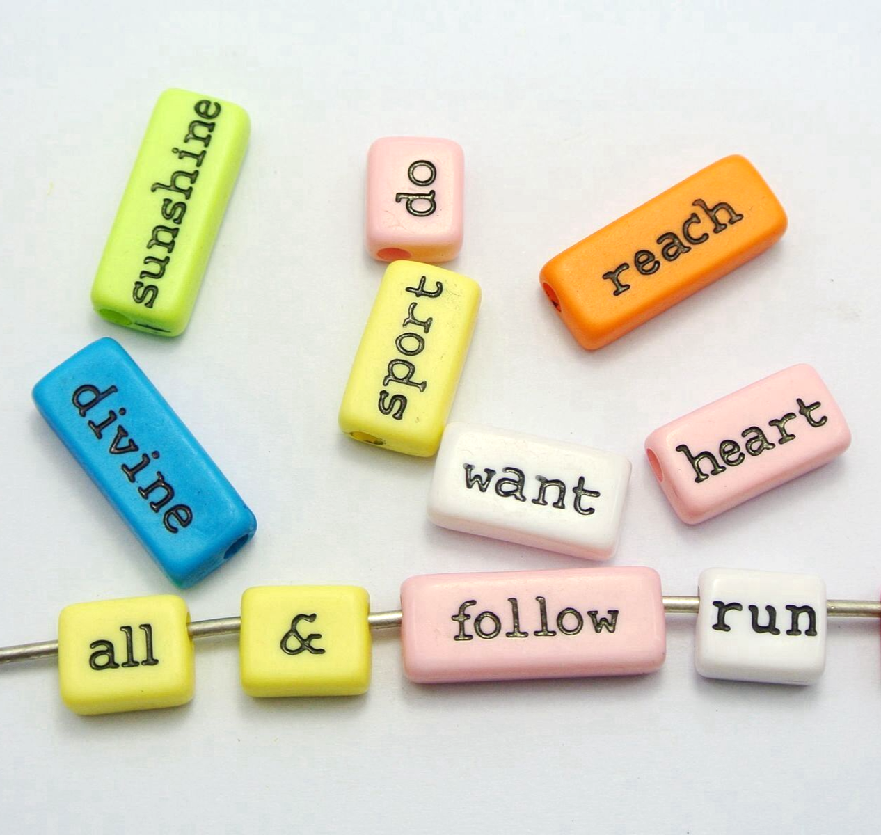 50 Assorted Acrylic Inspirational Word Beads Mixed Color Jewelry Craft ...