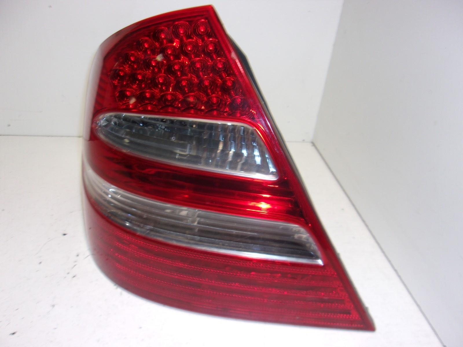 03-06 MERCEDES E-CLASS W211 REAR LEFT TAIL LIGHT A2118200564 OEM AS46 ...