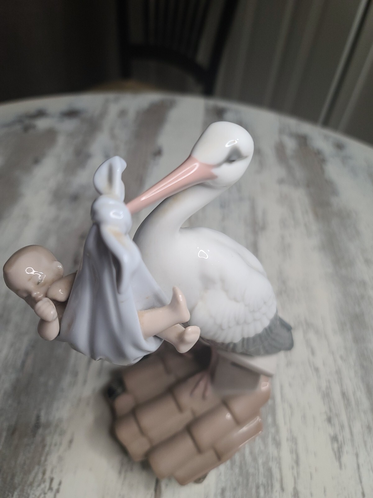 Lladro Collectible Figurine "Special Gift" Stork and the Baby #6228 ...