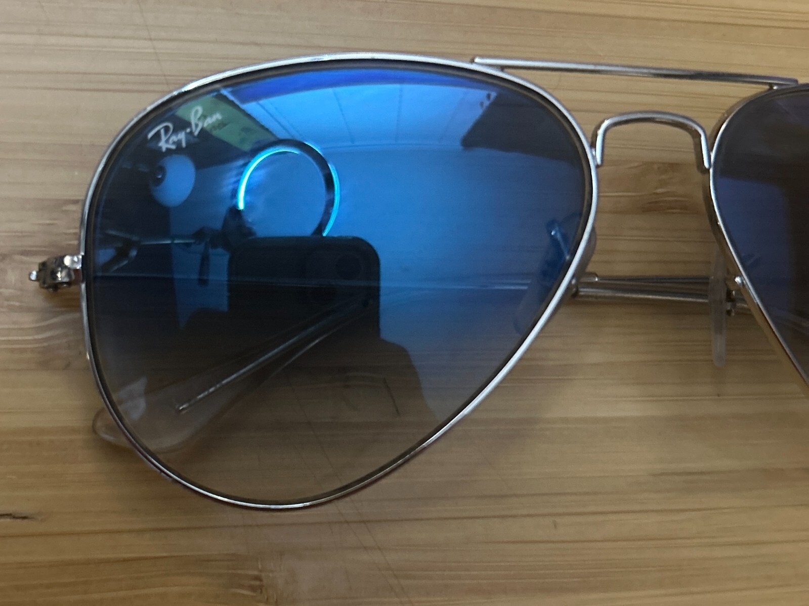Ray Ban Aviator Gradient Light Blue Unisex Sunglasses Minor Scratches ...