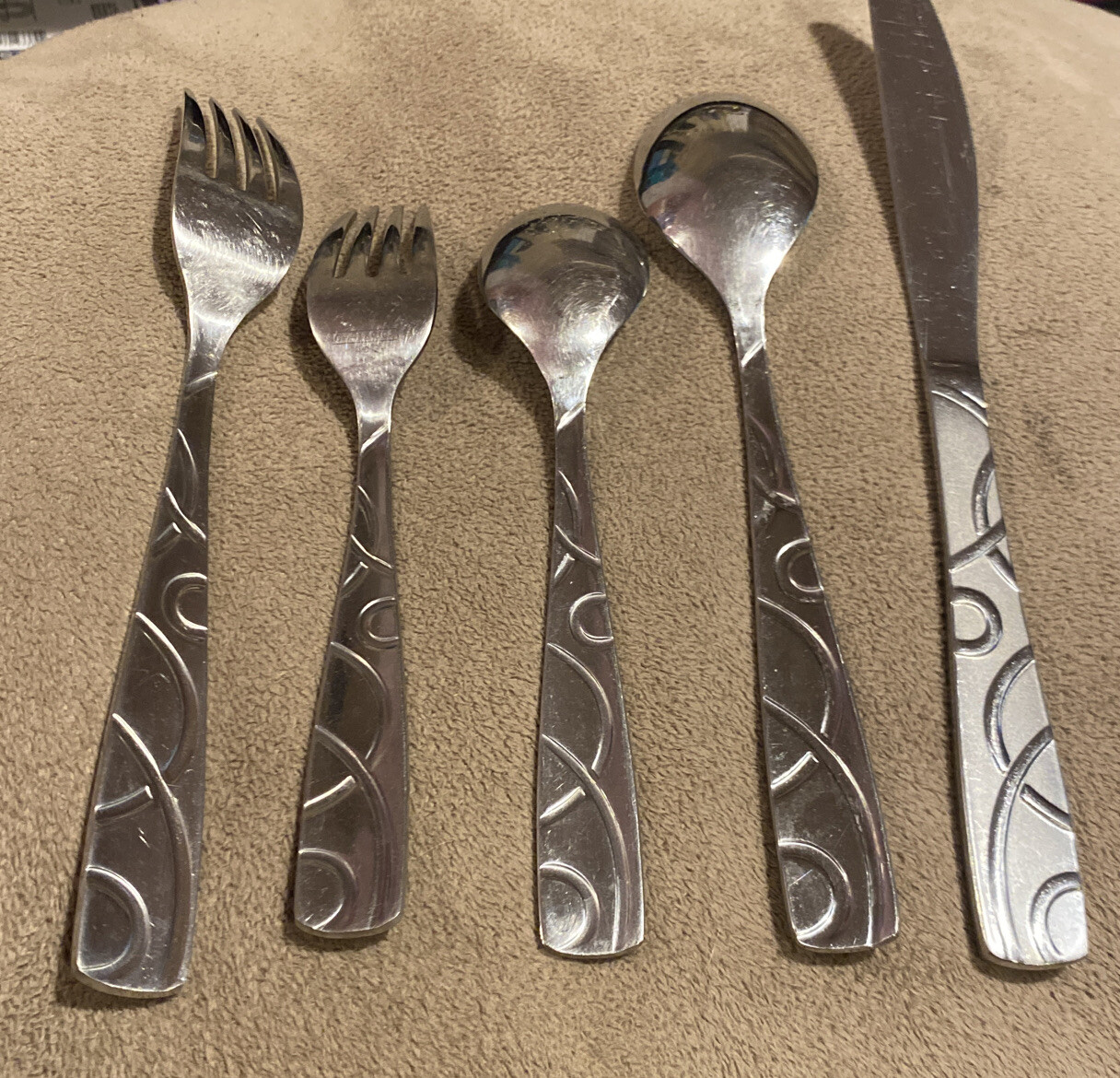 Cambridge CONQUEST Stainless Silverware Flatware Set Forks Knife Spoons ...