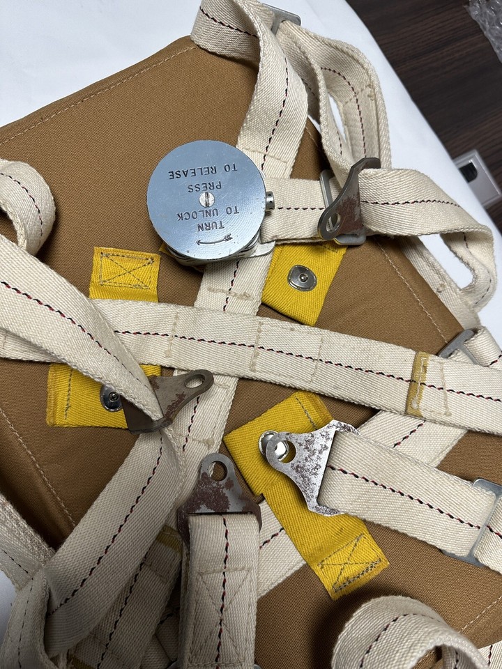 WW2 British X TYPE PARACHUTE Assembly-Reproduction | eBay