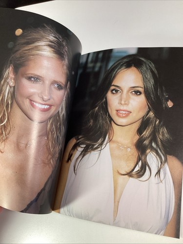 Buffy The Vampire Slayer Book Bite Me! Guide to the World 2007 Chosen ...