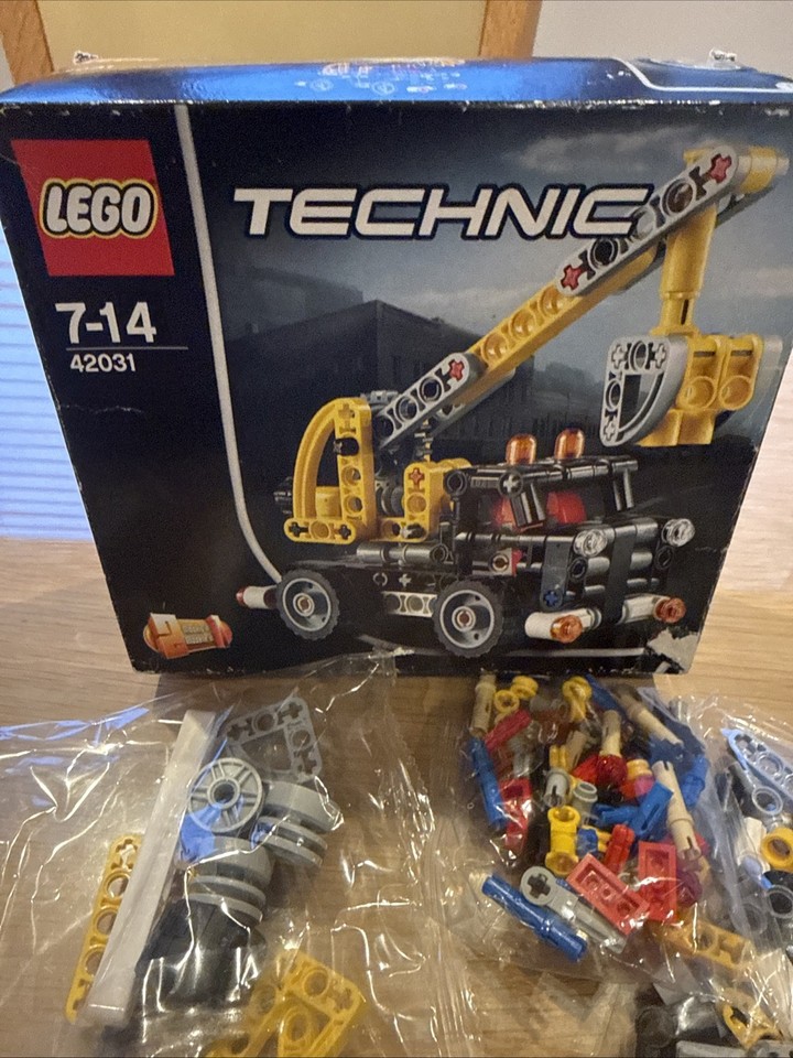 LEGO Technic 42031 Cherry Picker Complete with Box and Instructions ...