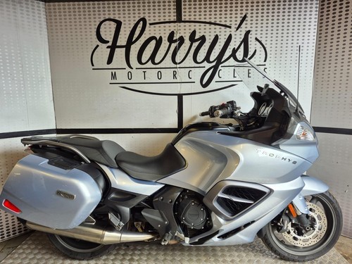 Triumph Trophy 1215 se 2014 , lowered , 32000m, touring motorcycle ...